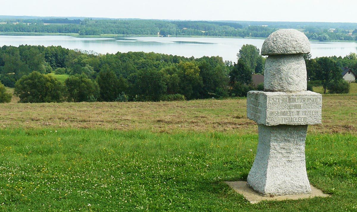A Pyramid in Poland? Bizarre Outdoor Sights | Article | Culture.pl