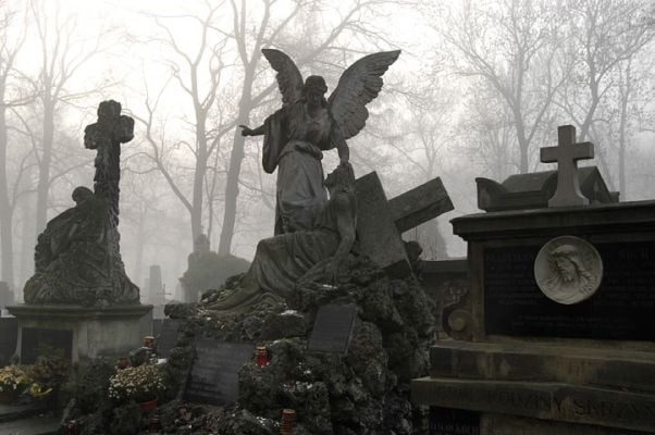 Famous Polish Graves Around the World | Article | Culture.pl
